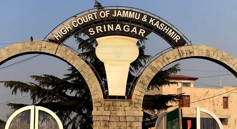 Arun Palli Sworn In As New Chief Justice of J&K, Ladakh High Court - Gadyal News Kashmir