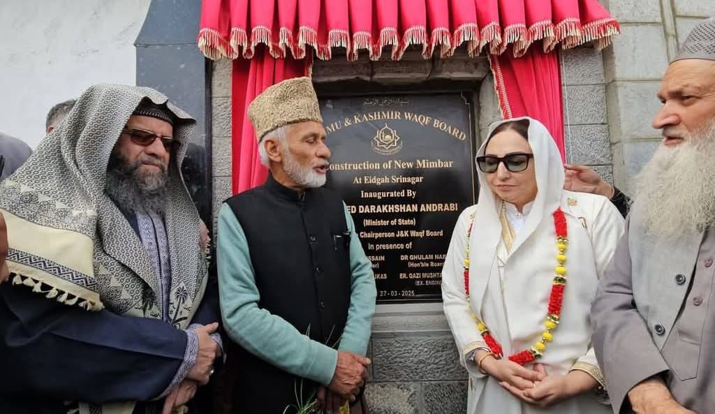 Dr Andrabi inaugurates the New Mimber at historic Eidgah in Srinagar ...