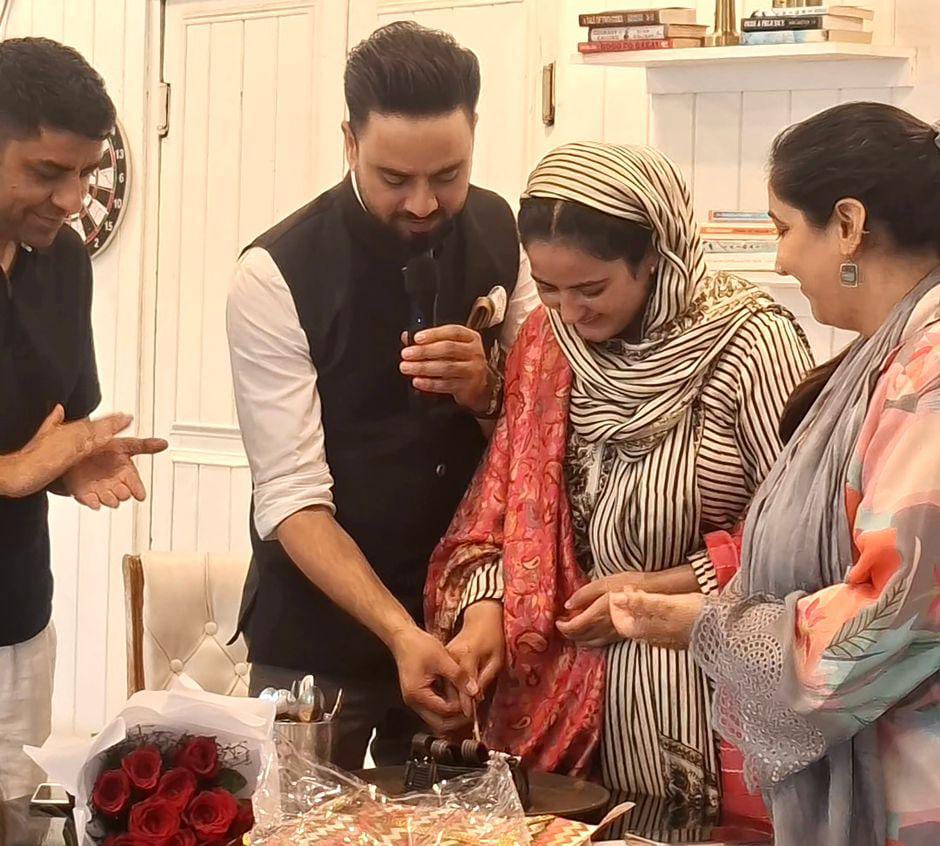 Rising Singer Masrat un Nissa Felicitated for Celebrating Kashmiri ...