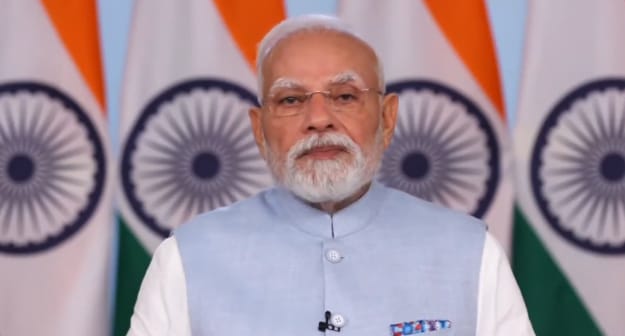 Indian Army Soldiers Stand As A Symbol Of Selfless Service ...